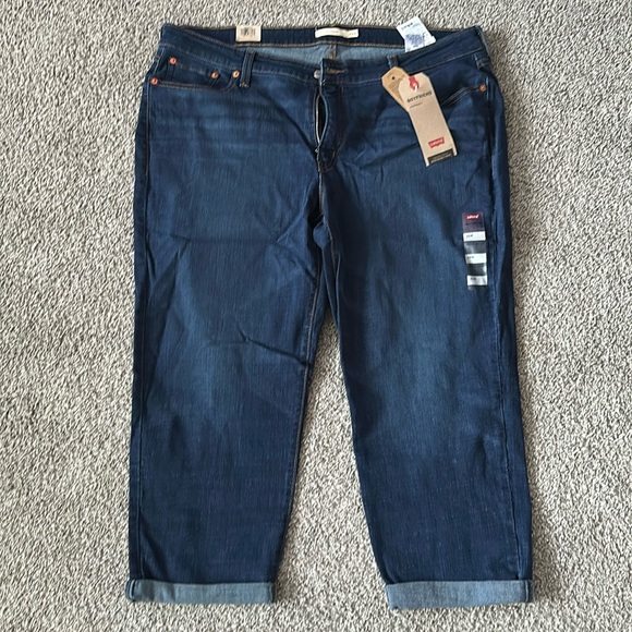 Levi's | Jeans | Womens Levis Boyfriend Cut Capris | Poshmark